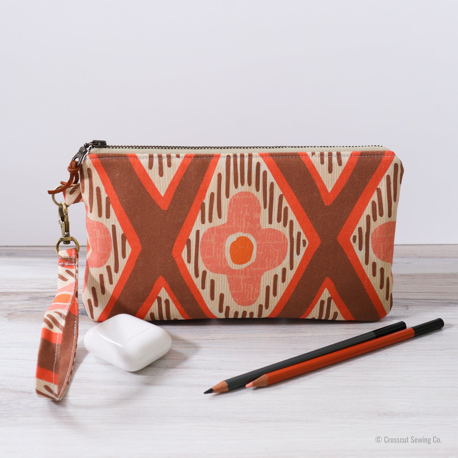 Wristlet - Beginner Sewing Pattern & Video Tutorial – Crosscut Sewing Co.
